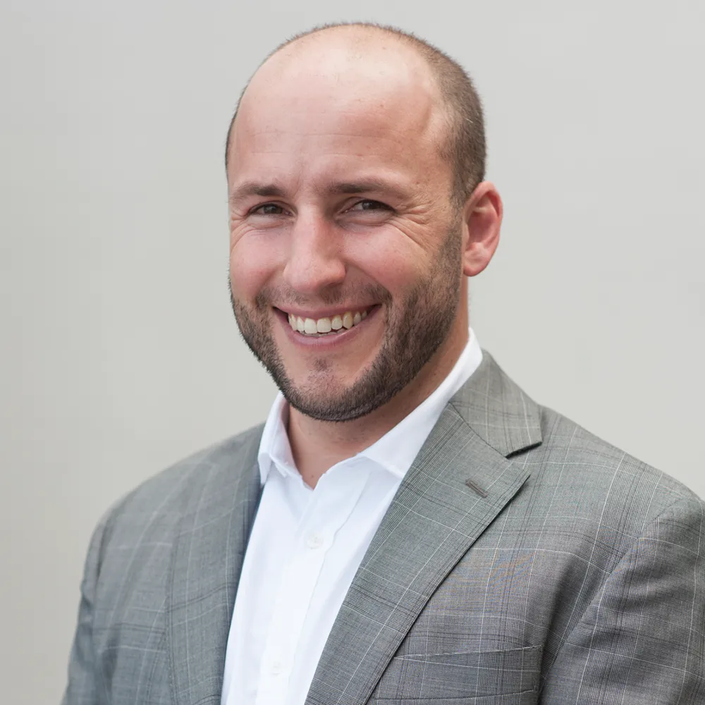 Simon Thompson - Acquire Insights | Procurement Support